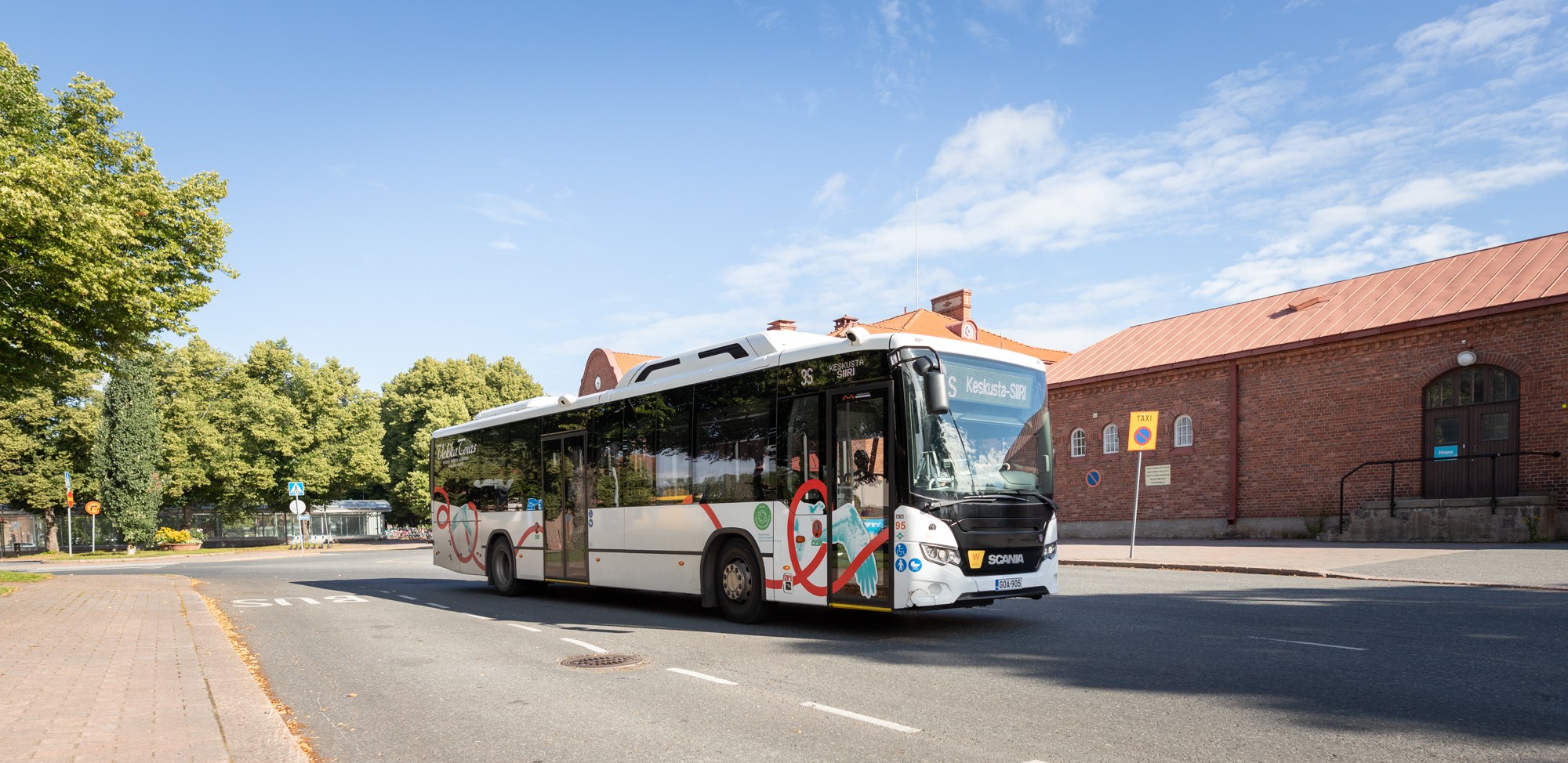Liikennöitsijät - Hämeenlinnan joukkoliikenne
